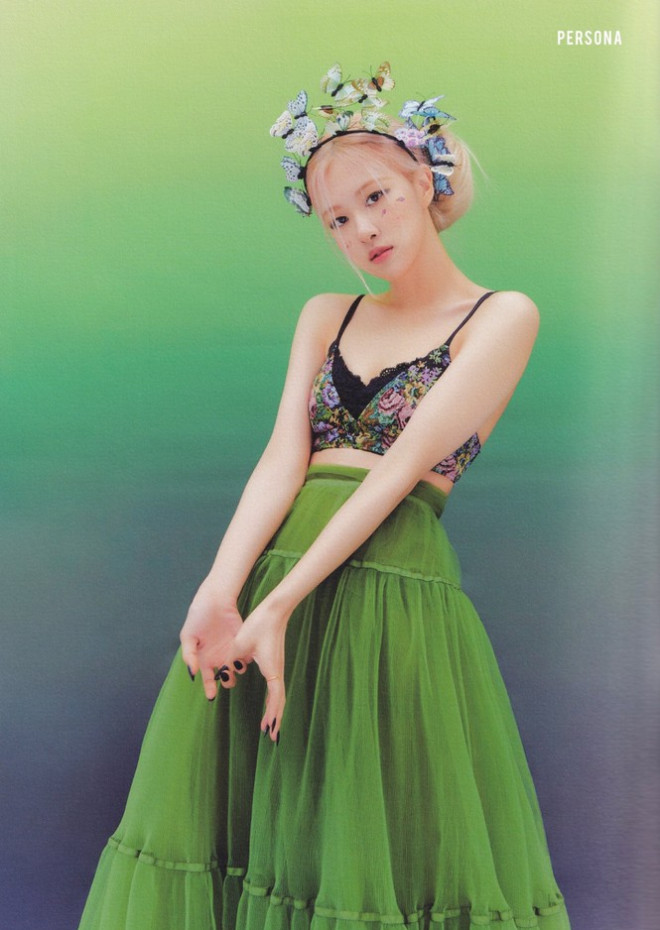 Học ngay Jisoo và Rosé (BLACKPINK) cách biến bra-top thành crop-top mà ...