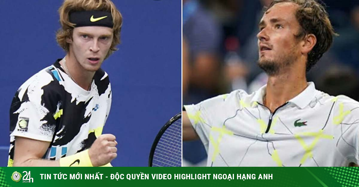 Trực tiếp tennis Rublev - Medvedev: Set 3 chóng vánh, Rublev bất lực ...