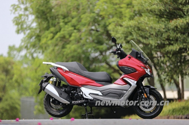 Xe tay ga Dayang ADV150 và Dayang ADV350 ra mắt, giá từ 56,7 triệu đồng