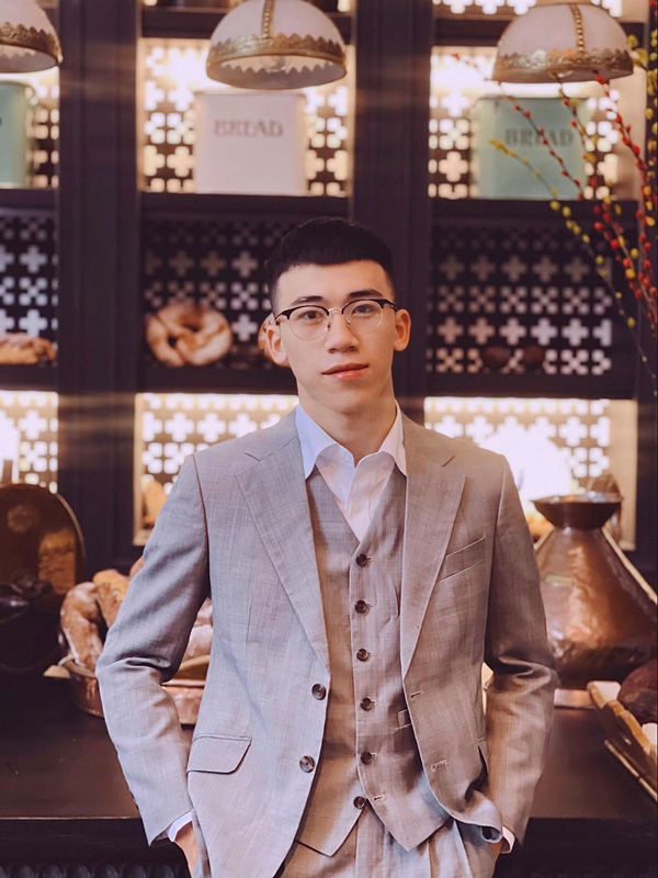 Chàng sinh viên Y khoa làm giàu nhờ tài chính công nghệ