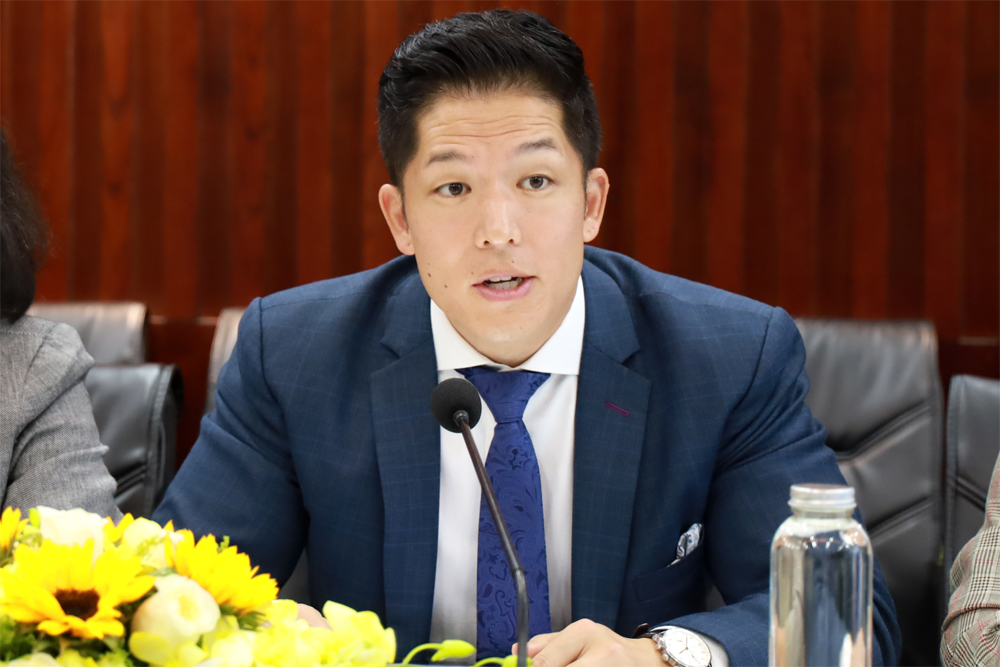 Lễ kí kết hợp tác giữa Pfizer Việt Nam và Bệnh viện Chợ Rẫy trong ...