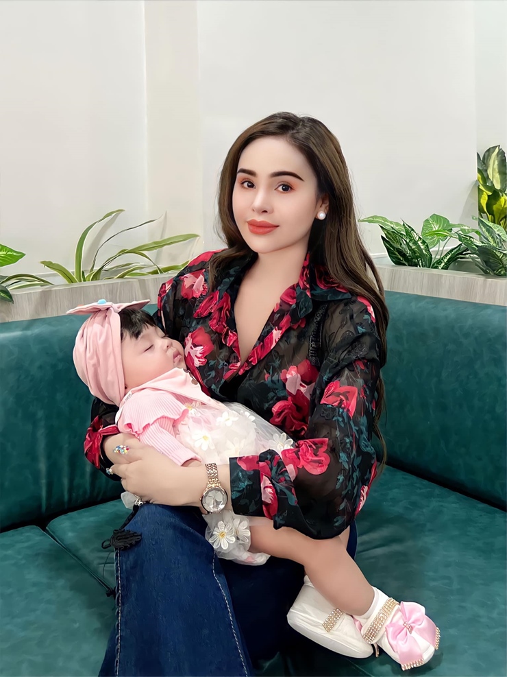 Bất ngờ cuộc sống của người đẹp Campuchia từng bị cấm diễn