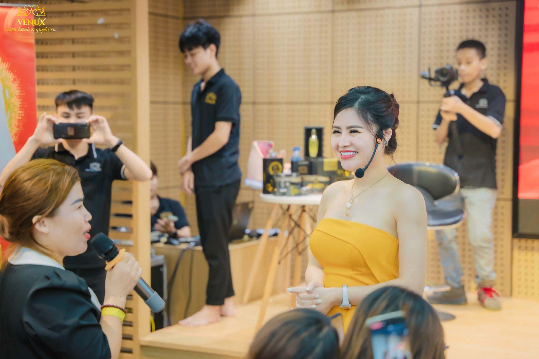 Giang Venux chia sẻ kiến thức, kinh nghiệm về cuộc sống hôn nhân gia đình