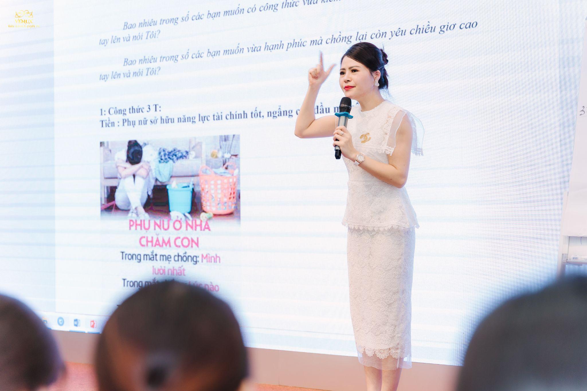 Giang Venux chia sẻ kiến thức, kinh nghiệm về cuộc sống hôn nhân gia đình