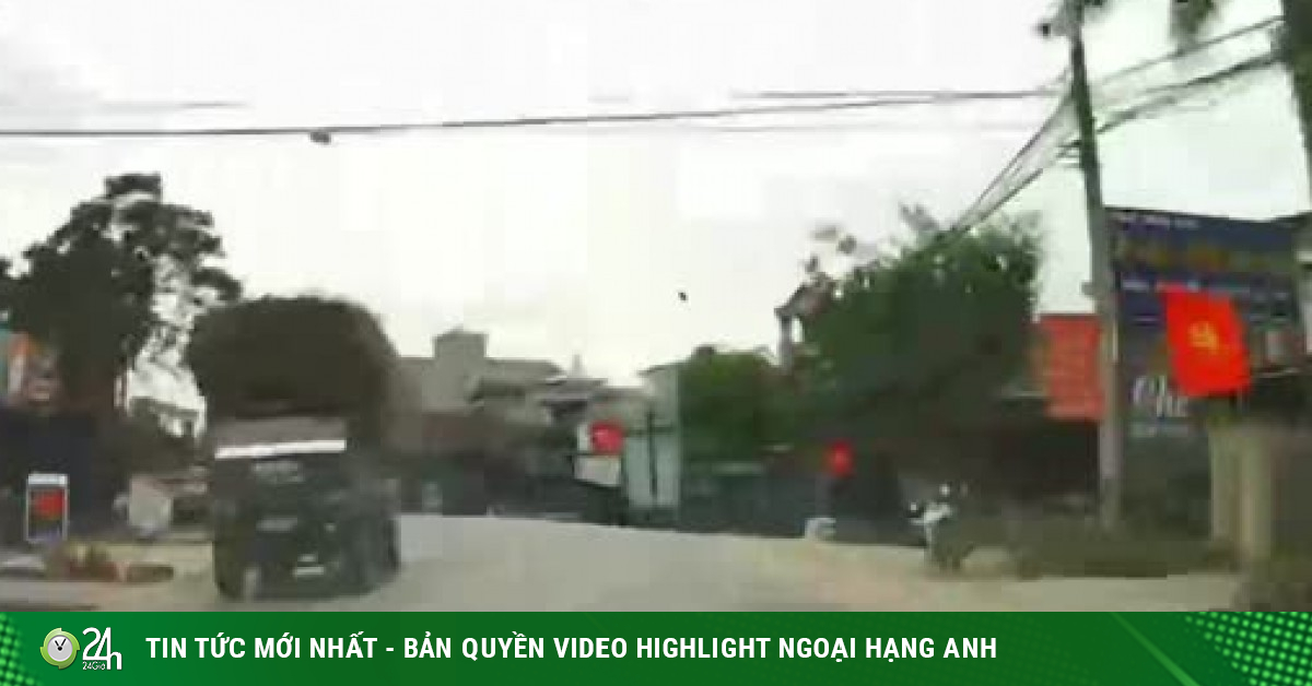 Clip: Xe tải chạy cực ẩu khiến ô tô phải lánh nạn, "cư dân mạng" chê ...