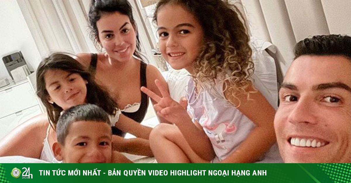 C. Ronaldo đổi ảnh đại diện sau gần ba năm