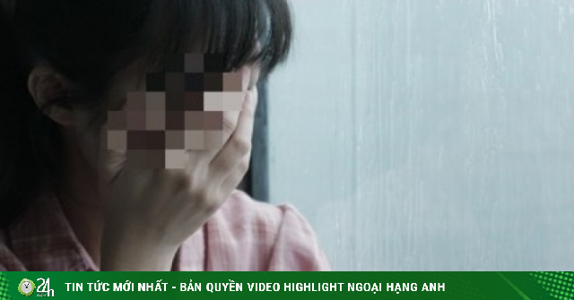 Theo dõi lễ dạm ngõ của Á hậu Phương Nhi, tôi lặng lẽ rơi nước mắt