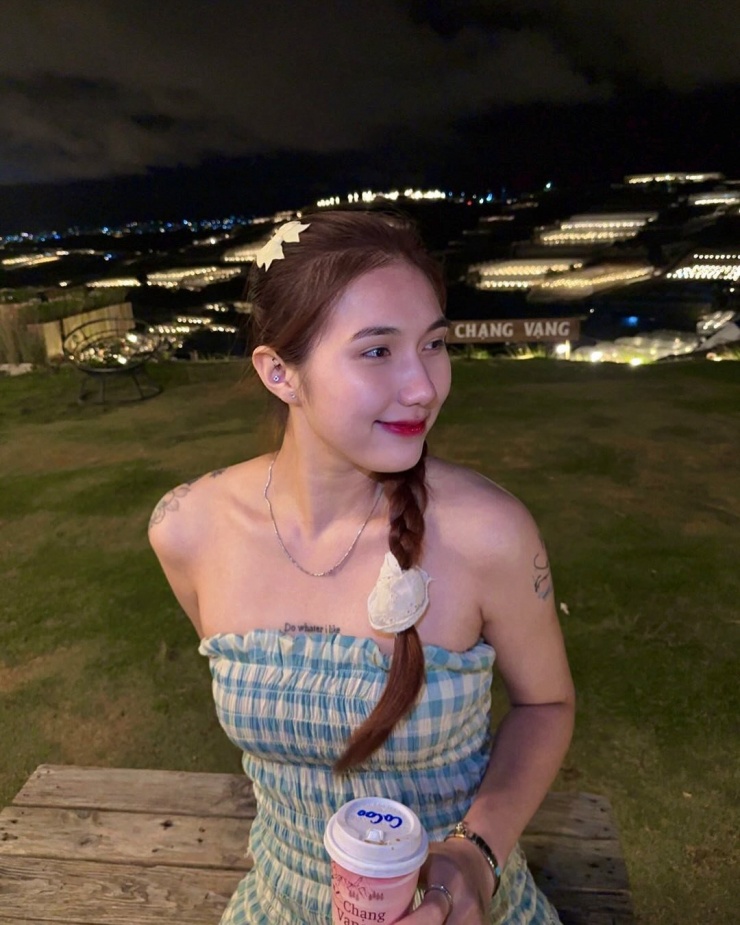 Ngắm vẻ đẹp vạn người mê của chân dài bóng chuyền 19 tuổi Lan Vy