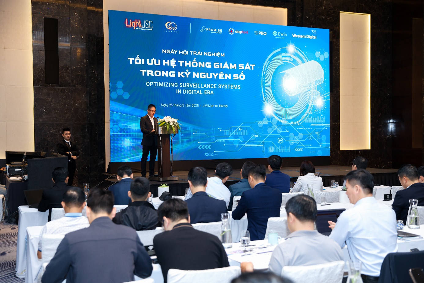 Ngày hội trải nghiệm "Tối ưu hệ thống giám sát trong kỷ nguyên số”