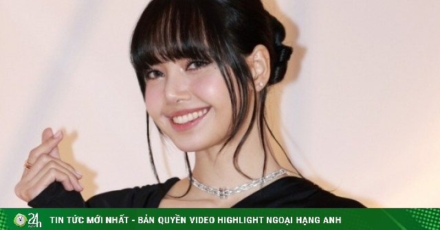 Chu trình dưỡng da giúp Lisa trẻ lâu bất chấp lịch trình dày đặc