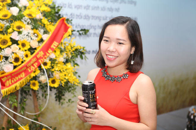 TH true MALT hấp dẫn khách hàng trong ngày đầu tiên ra mắt