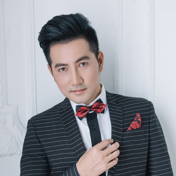 Cận cảnh nhà vườn bạt ngàn 3.000m2 của ca sĩ Phi Hùng