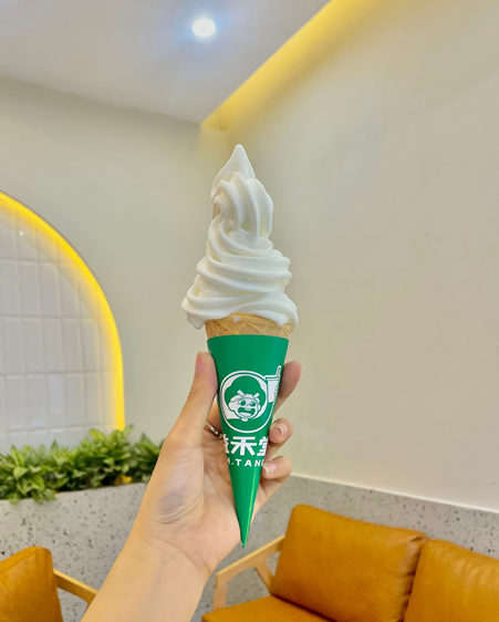 Kem tươi vị sữa chua YH. Tang Tea&Cream - ăn hoài không chán!