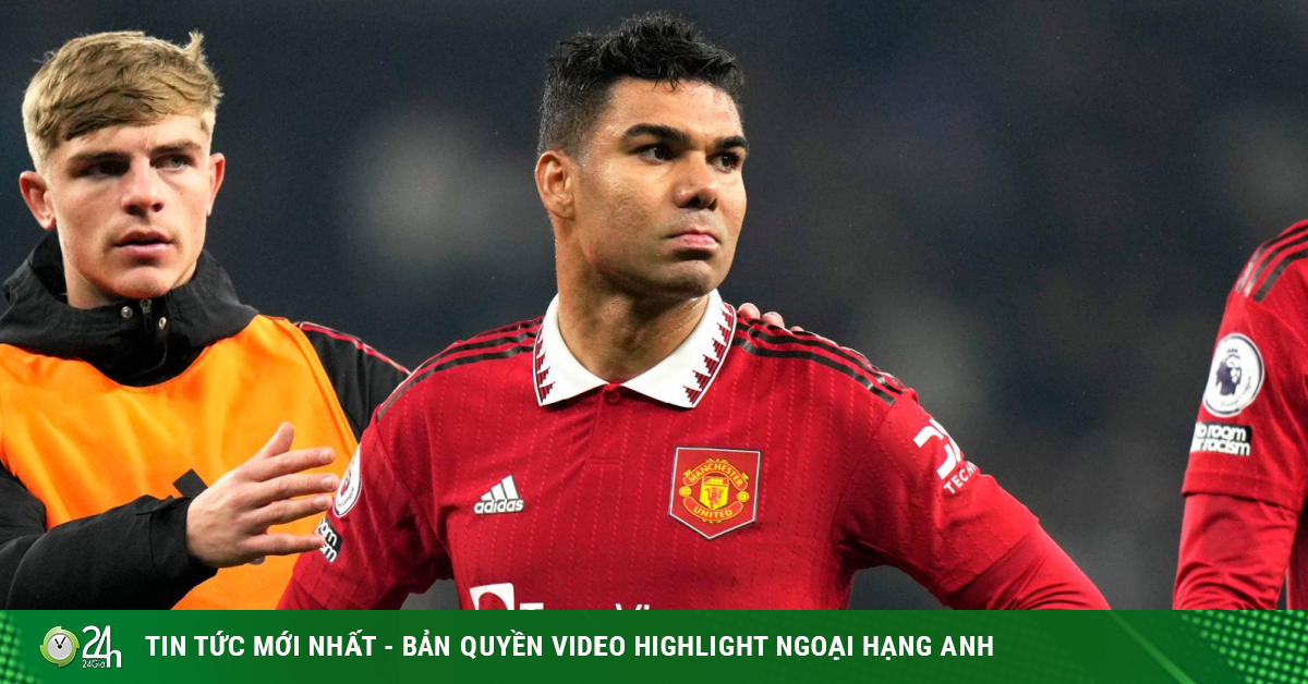 MU hụt thắng: Fan trách Casemiro đánh mất tự tin, oán giận trọng tài