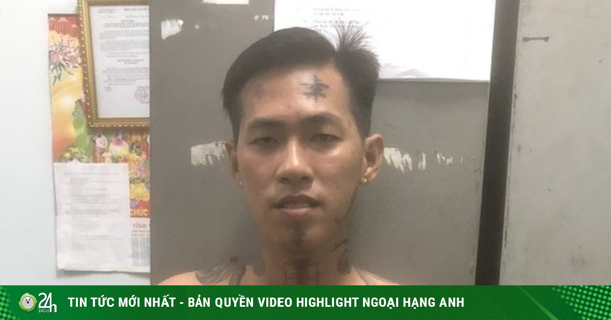 Mang súng tìm đối thủ, bắn nhầm người dân