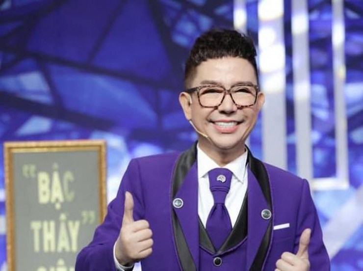 Soi hôn nhân của "ông bố 4 con" Long Nhật