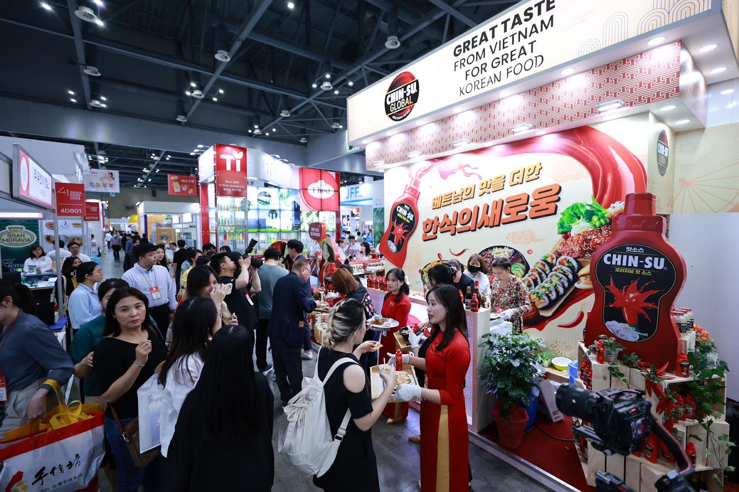 Tương ớt Chin-su có màn ra mắt gây chú ý tại Seoul Food 2023