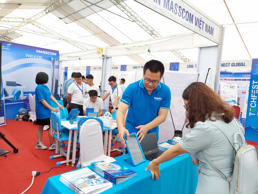 Masscom tạo dấu ấn với giải pháp chuyển đổi số trong giáo dục tại sự ...