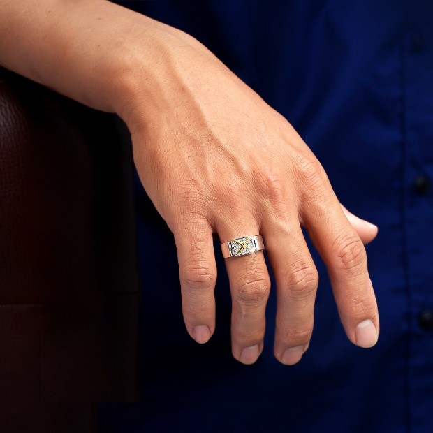 Tú Vi – Văn Anh hé lộ bí kíp phối trang phục vi vu hè cực chất