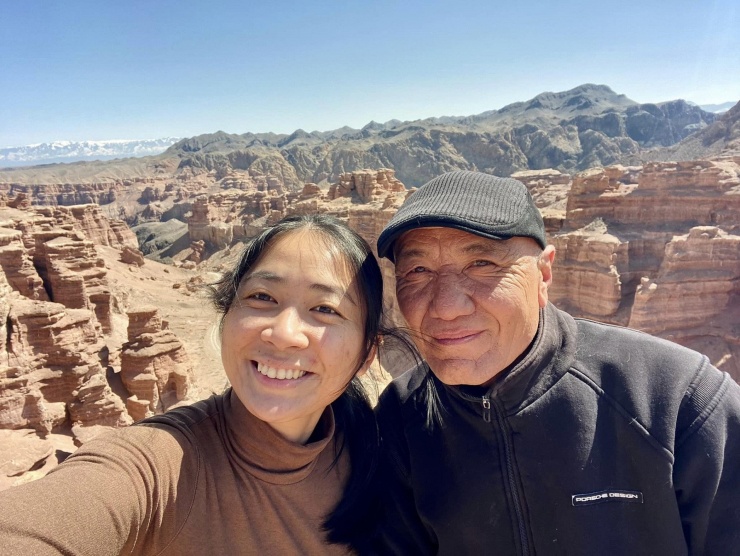 Cô gái Bình Thuận 'ké xe, ngủ nhờ' phượt Trung Á trong 4 tuần kể sự cố ...