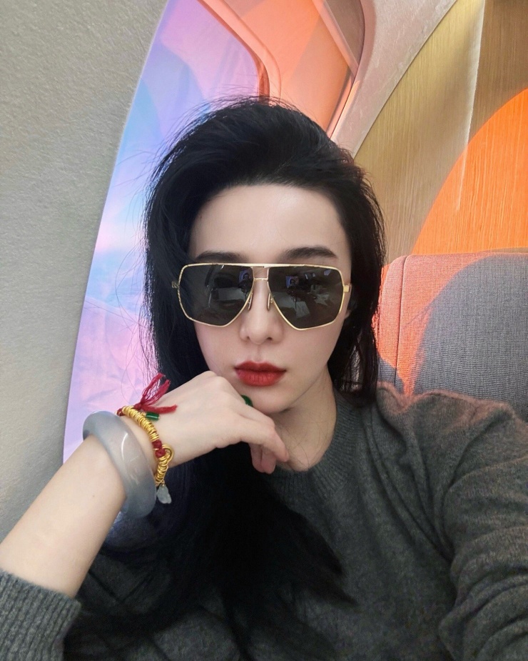 Không phải kim cương, Jennifer Phạm đeo món trang sức quý hiếm mà Phạm ...