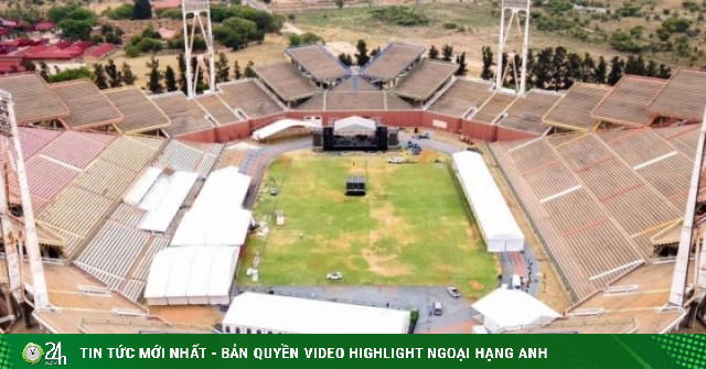 Sân vận động hút khách du lịch vì khán đài kỳ dị