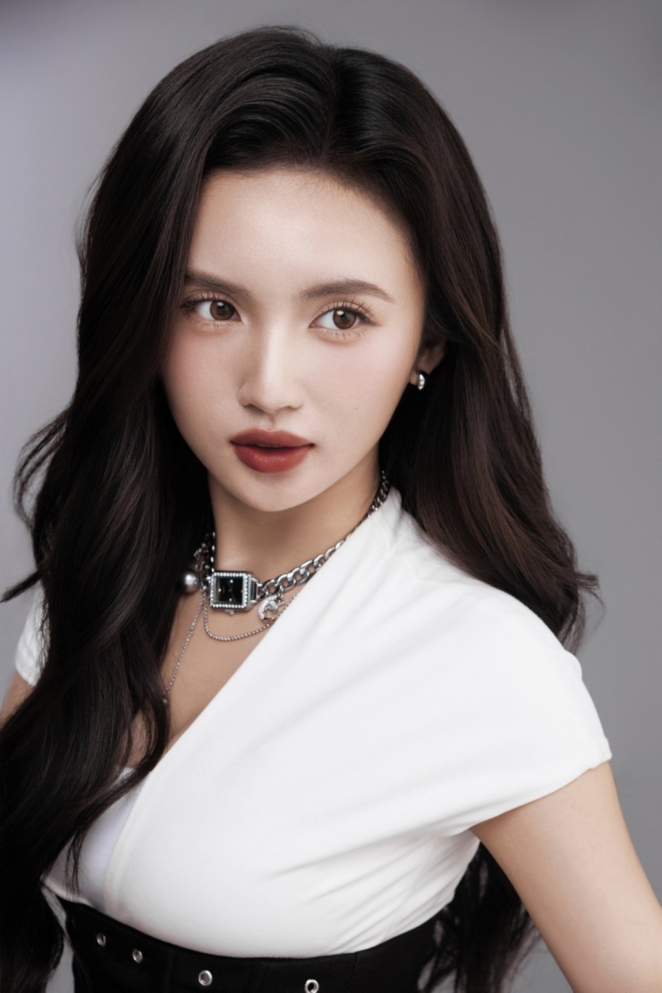 Sắc vóc con gái cựu vận động viên Thúy Hiền