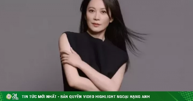 'Nữ thần U60' khoe vẻ đẹp xuyên thời gian, váy đen đơn giản mà 'khí ...