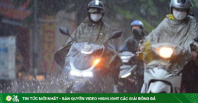 Miền Bắc bước vào đợt mưa dông, lũ trên các sông dâng cao