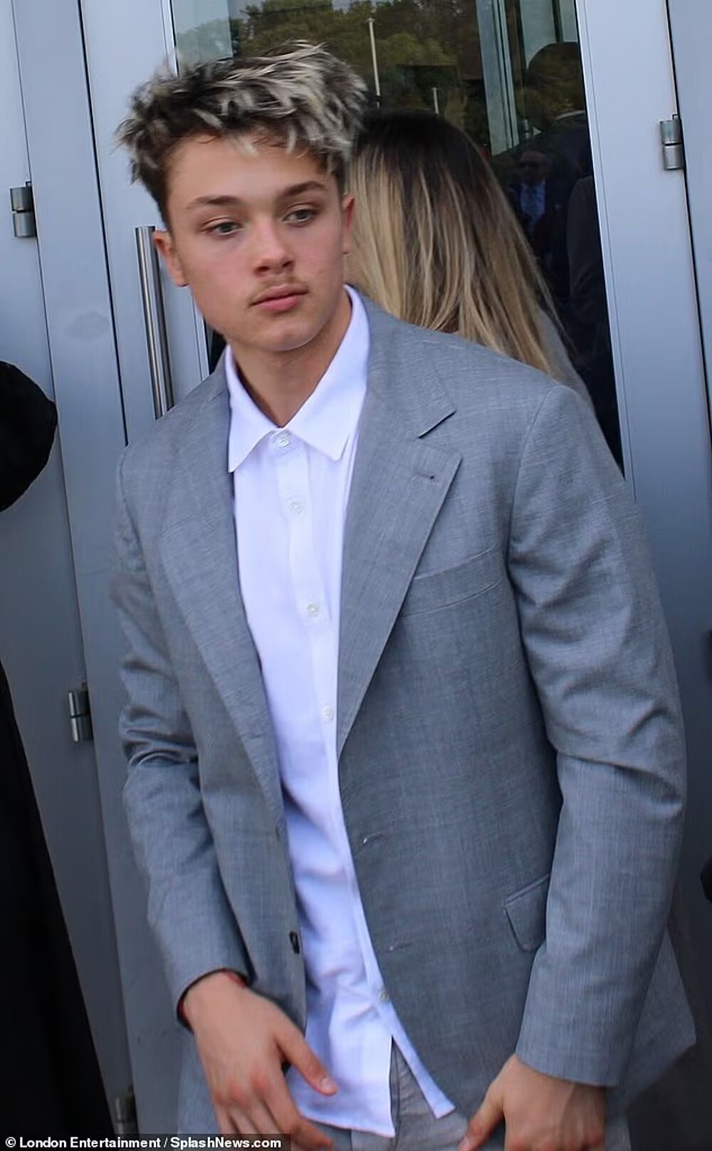 Đòn giáng mạnh vào Brad Pitt