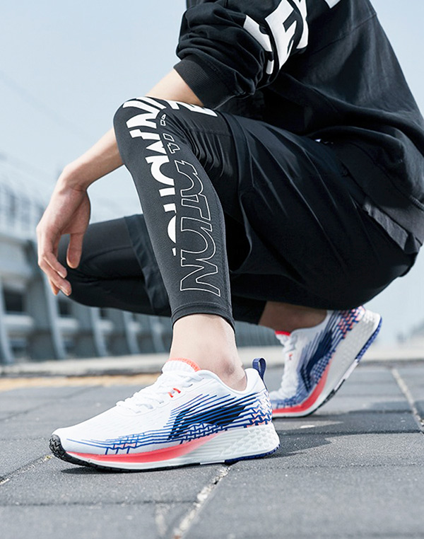 Li-Ning ra mắt BST mới – đánh thức nguồn năng lượng cho hè bất tận
