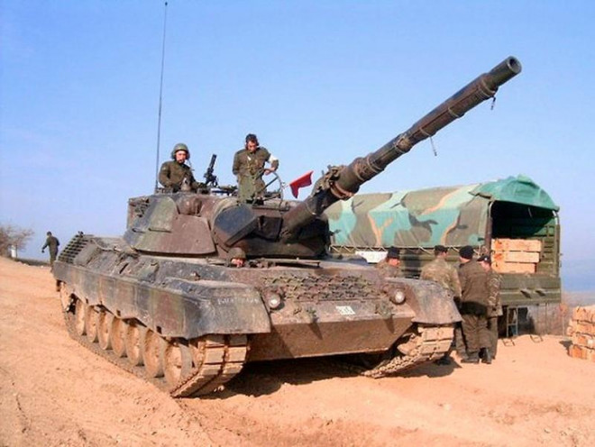 Ba Lan tức giận vì Đức chỉ giao xe tăng Leopard 1A5 thay vì Leopard 2A4 ...