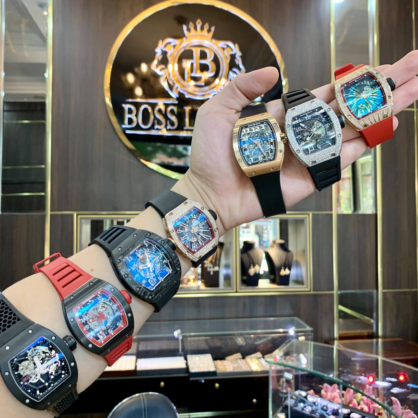 Boss Luxury Hà Nội – Nơi thỏa mãn thú chơi đồng hồ xa xỉ cho giới ...