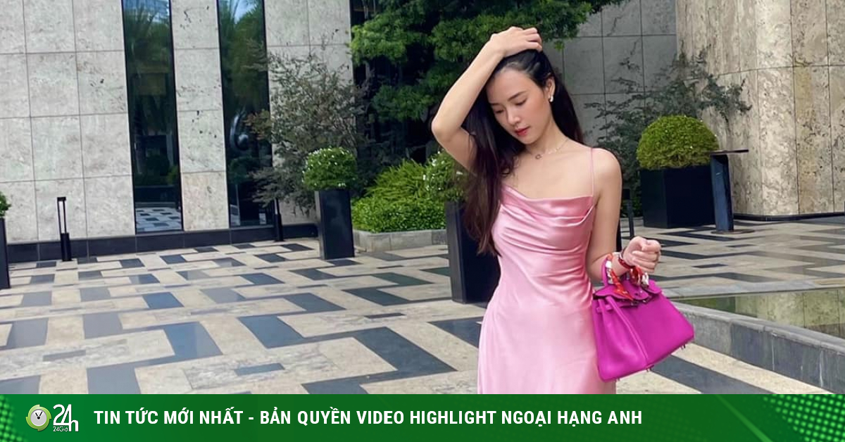 Midu khéo mặc váy lụa đi trong gió, thoát khỏi tai nạn "dính người" khi xưa