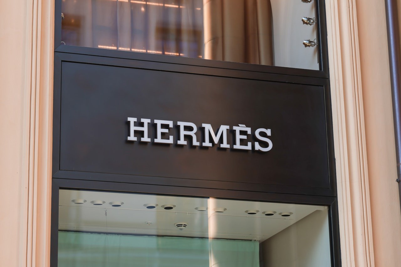 Doanh số bán hàng của Hermès tăng vọt trong nửa đầu năm 2023