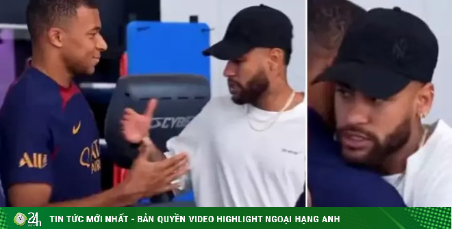 Lộ clip Neymar chia tay dàn sao PSG, bị "soi" thái độ lạ với Mbappe