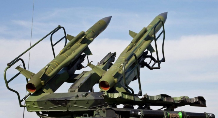 Cận cảnh hệ thống phòng không "3 ngón tay tử thần" 2K12 Kub-M2 xuất ...