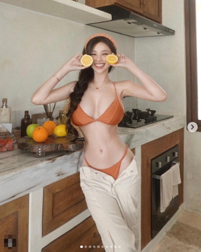 Phát cuồng với "bản sao nóng bỏng” của Angelababy