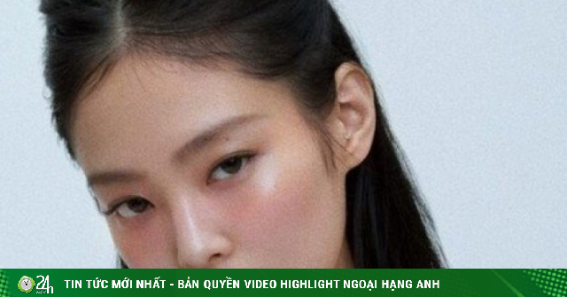 Jennie (BlackPink) hút thuốc