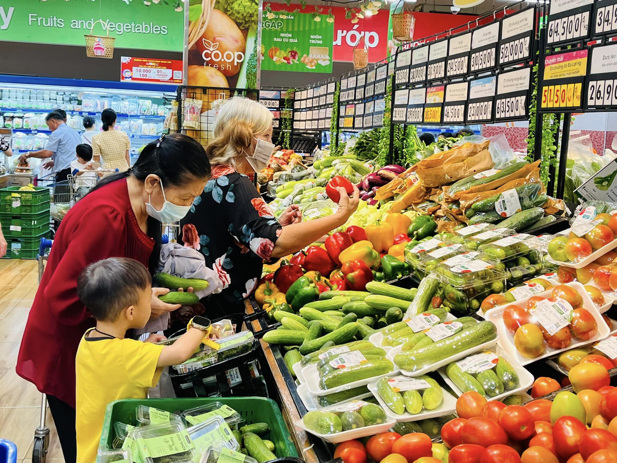 Co.opmart, Co.opXtra bình ổn giá, tổ chức các phiên chợ đồng giá từ 10.900đ