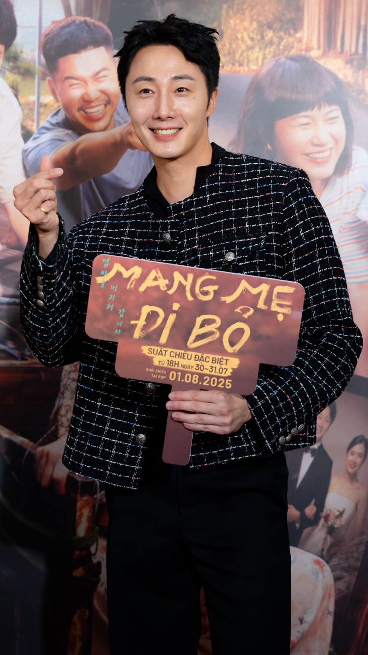 Tài tử Hàn Jung Il Woo: 'Tôi phải lòng Việt Nam'