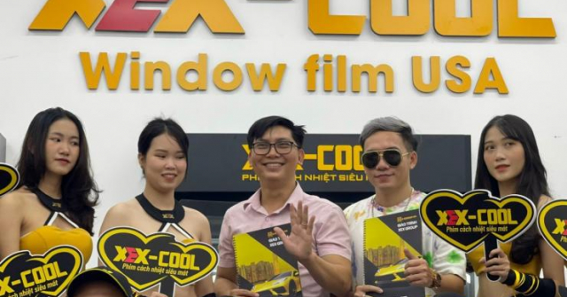Chuẩn bị cho màn ra mắt hoành tráng vào ngày 12/10, XEX-COOL chia sẻ kinh nghiệm trong dán phim ...