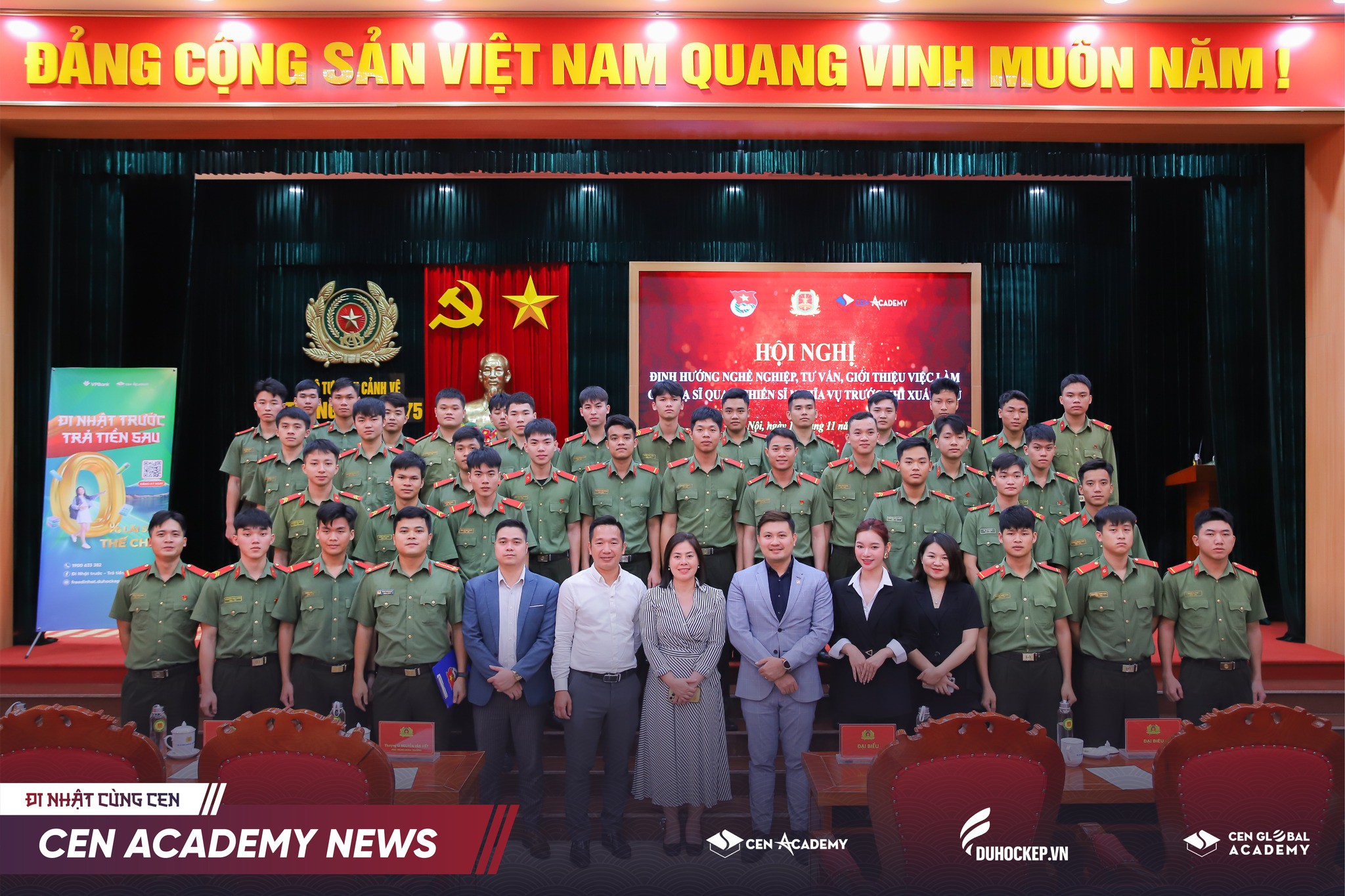 Cen Academy đồng hành định hướng nghề nghiệp cho chiến sĩ trẻ trước khi ...