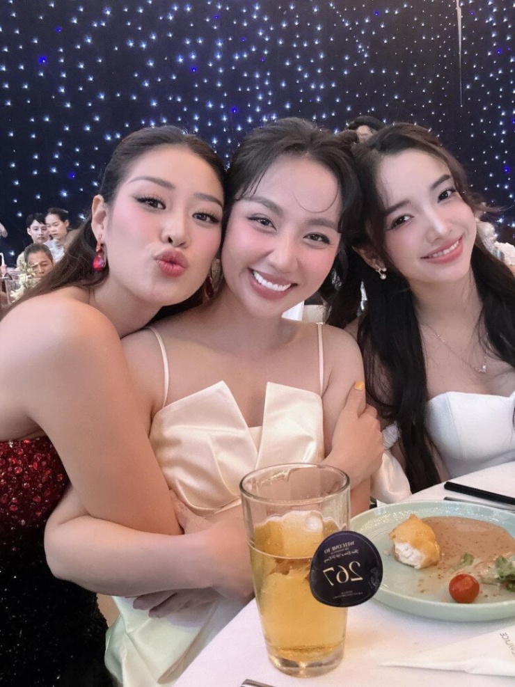 Xếp xó đồ bộ "luộm thuộm", vợ Lê Dương Bảo Lâm nay diện đầm dây khoe dáng khiến loạt mỹ nhân ...