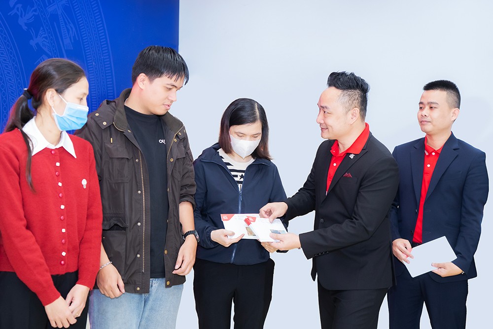 Generali Việt Nam sát cánh cùng người dân Huế tái thiết cuộc sống sau ...